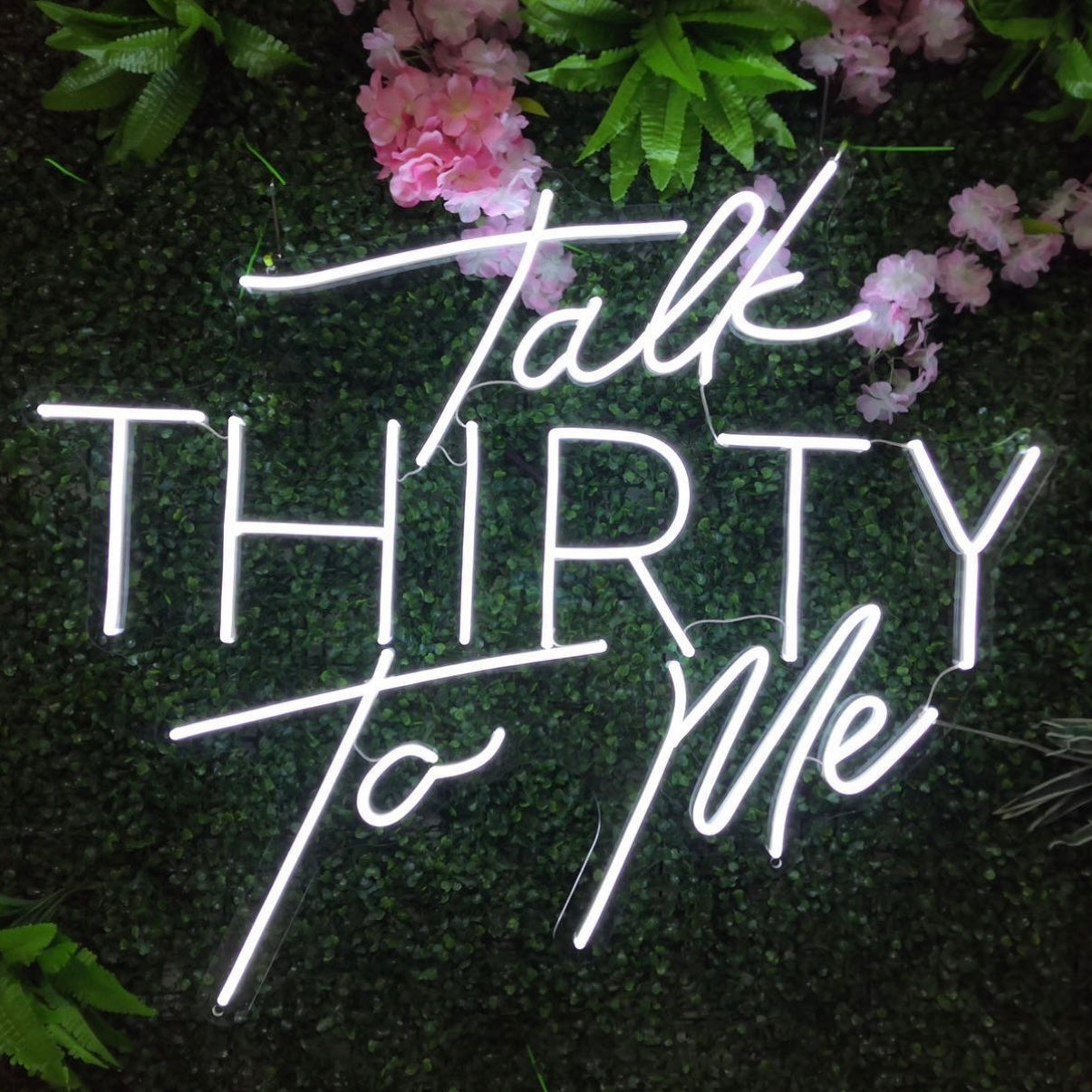 Neon Light Rentals for Weddings in Canada - Talk Thirty To Me – Neon ...